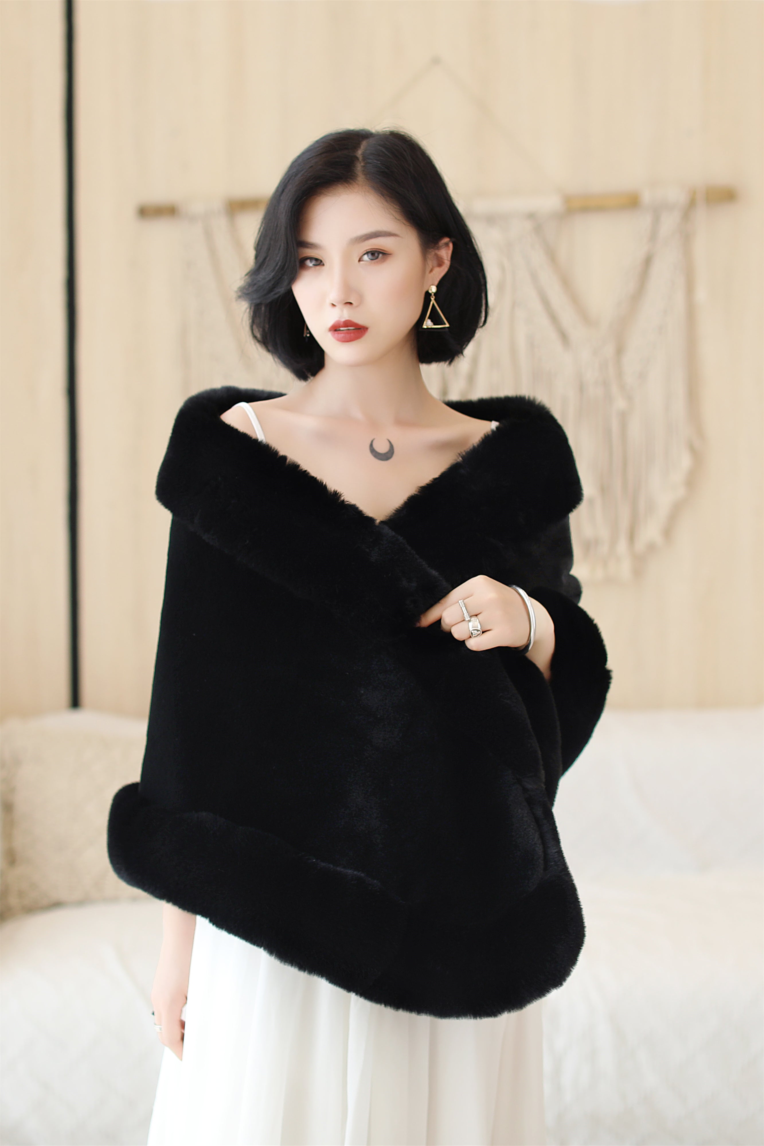 Black Mink Cashmere Rounded-Edge Wedding Shawl – Ballbella